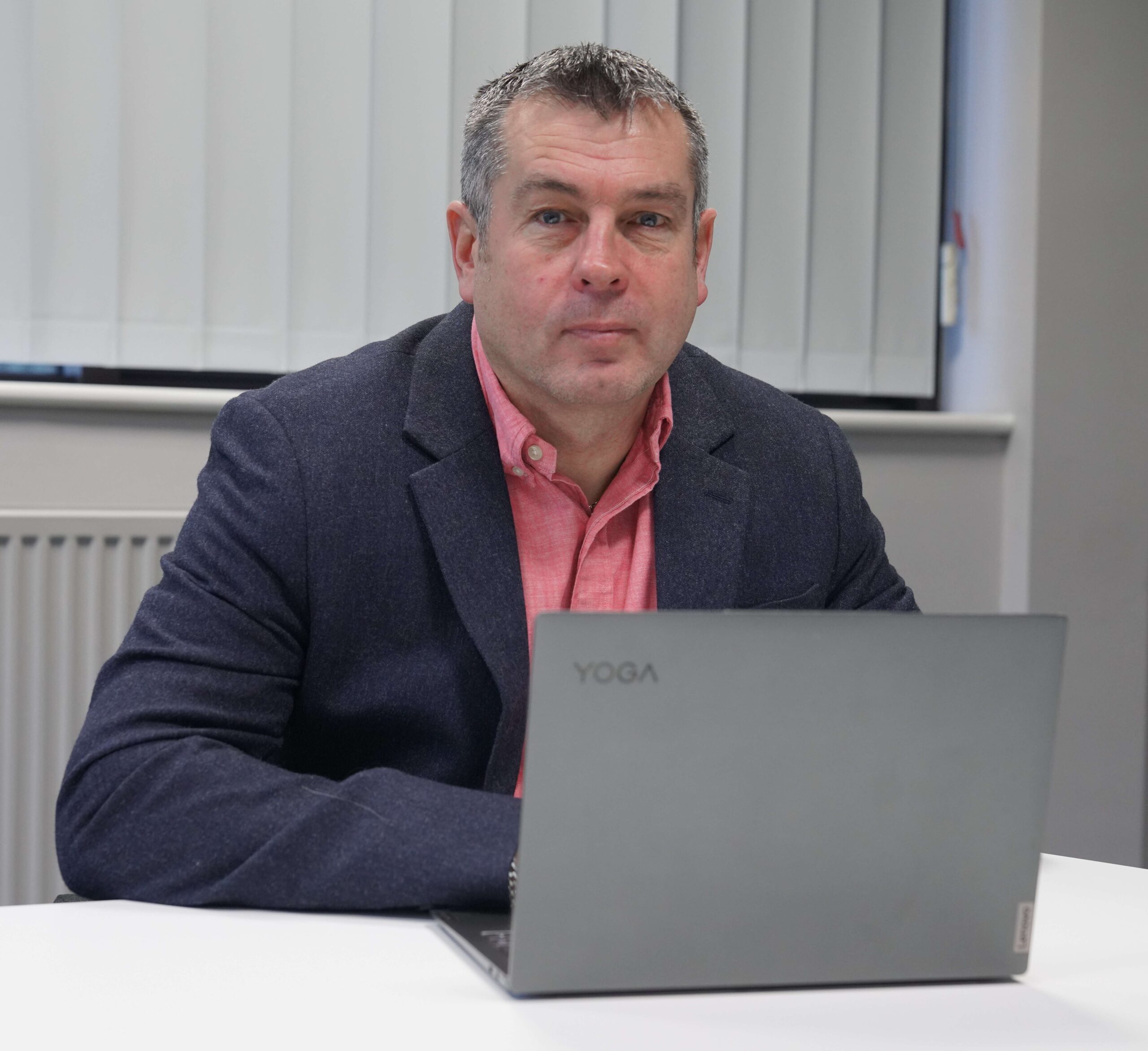 33. Kite Distribution